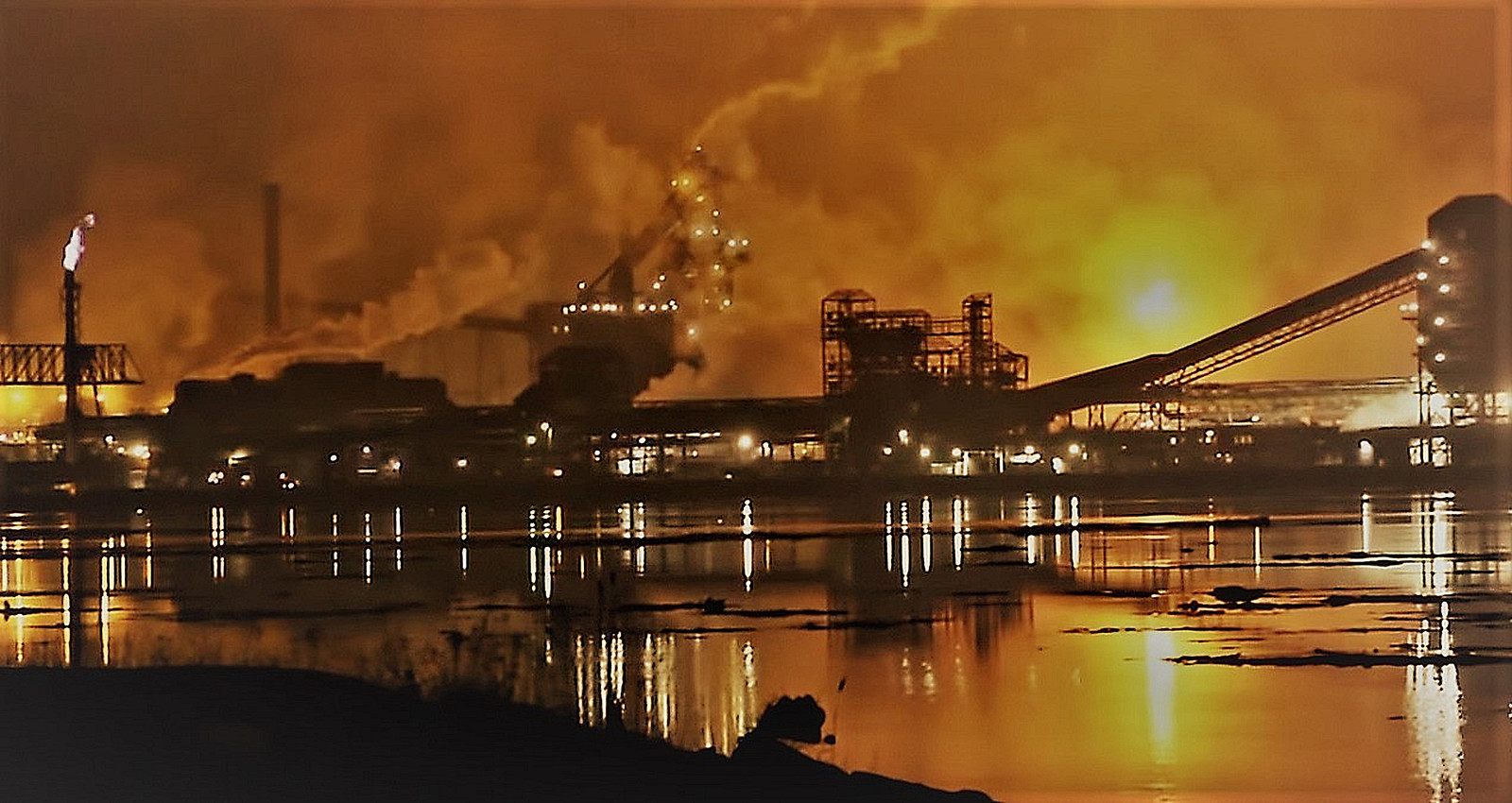 Hums Silence: Sonic Mysteries 'Zug Island' And 'Talk Talk' | GuideDoc